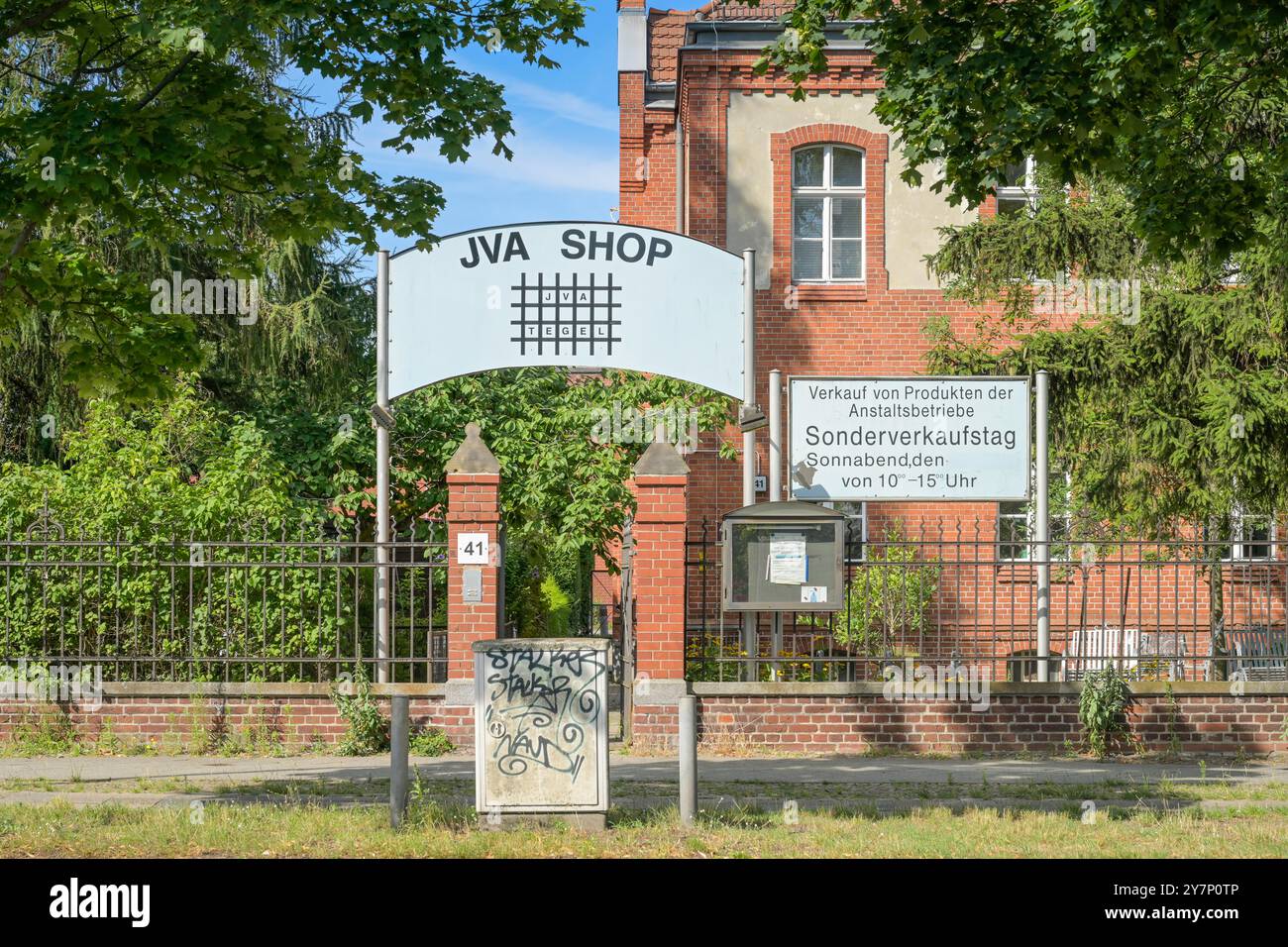 Shop JVA Tegel, Seidelstrasse, Reinickendorf, Berlin, Germany ...