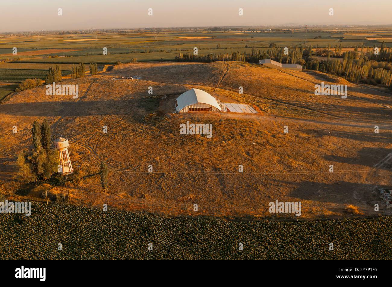Catalhoyuk is oldest town in world with large Neolithic and ...