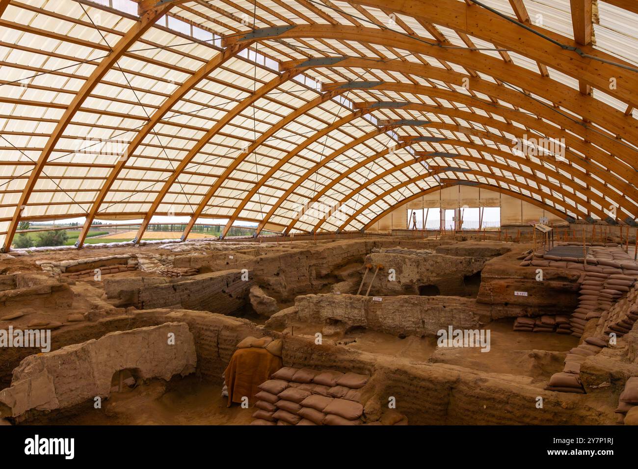 Catalhoyuk is oldest town in world with large Neolithic and ...