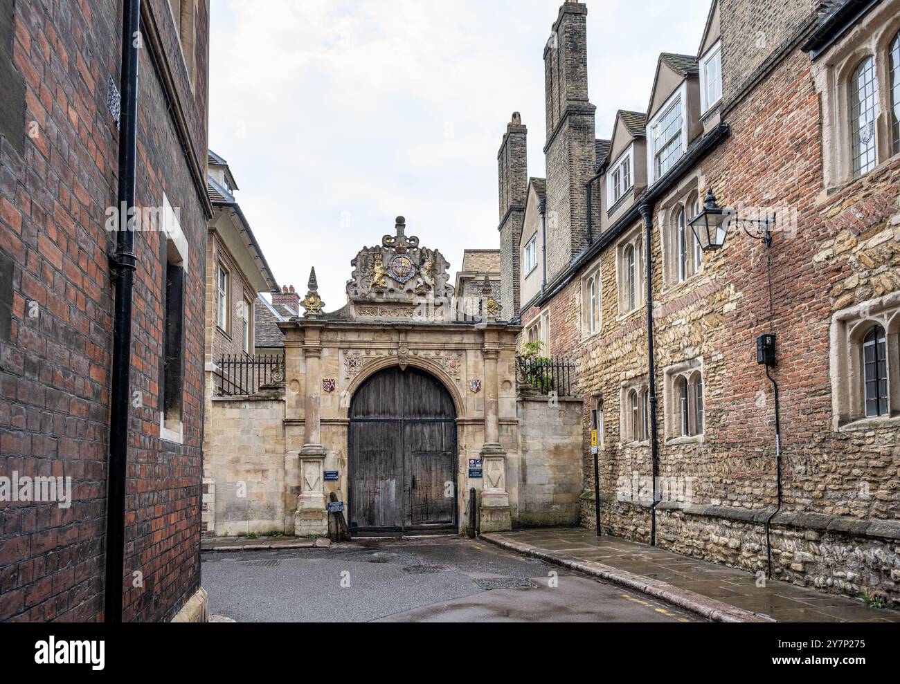 College trinity hi-res stock photography and images - Alamy