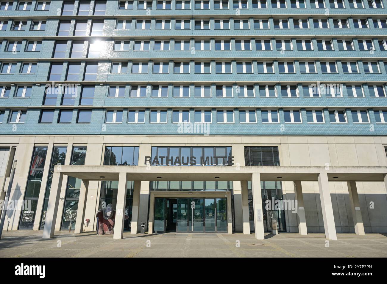 Town Hall Mitte, Karl-Marx-Allee, Mitte, Berlin, Germany, Rathaus Mitte ...