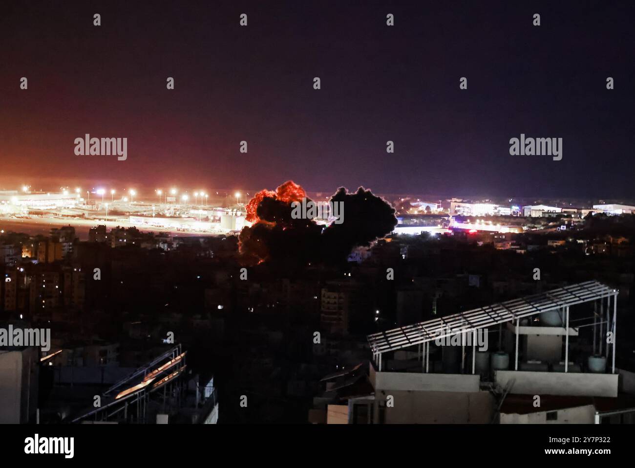 Beirut, Lebanon. 30th Sep, 2024. Sylvain Rostaing/Le Pictorium - Beirut ...