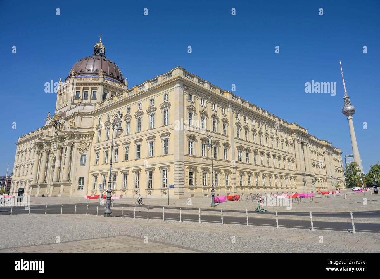 West facade corner south facade, Humboldt Forum, Schloßplatz, Mitte ...