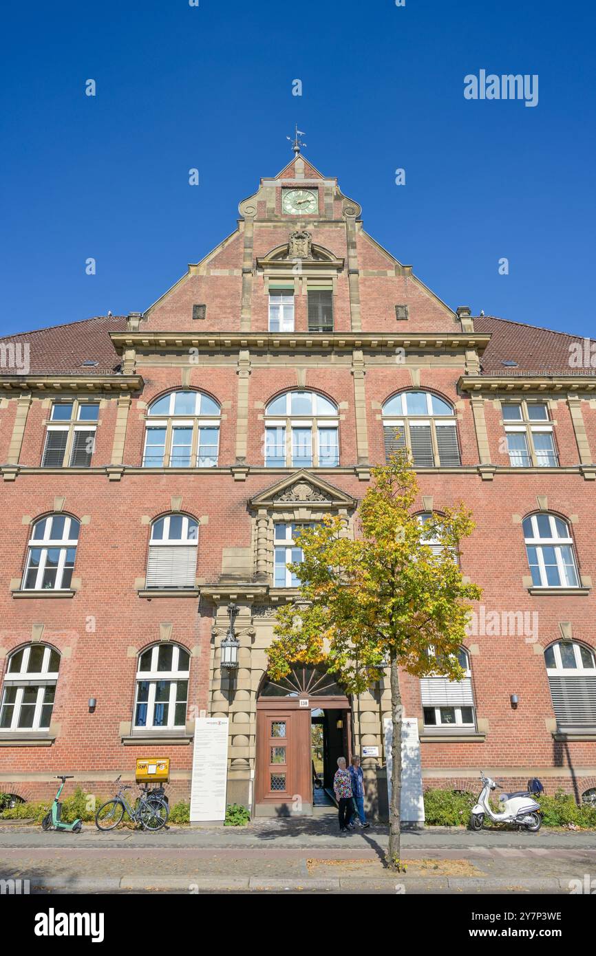 DRK Clinics Westend, Spandauer Damm, Westend, Charlottenburg, Berlin ...