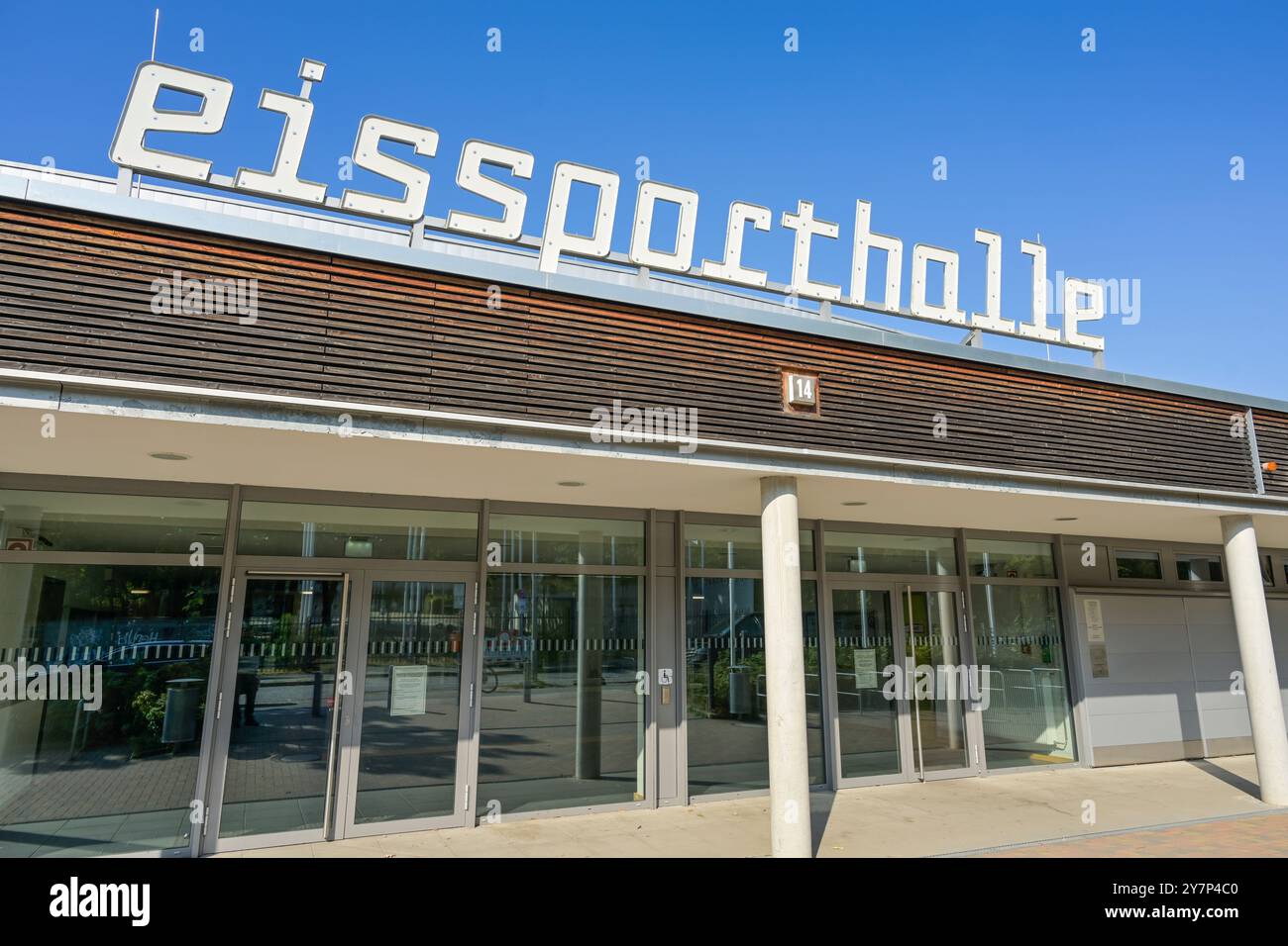 Ice rink, Glockenturmstrasse, Charlottenburg, Berlin, Germany ...