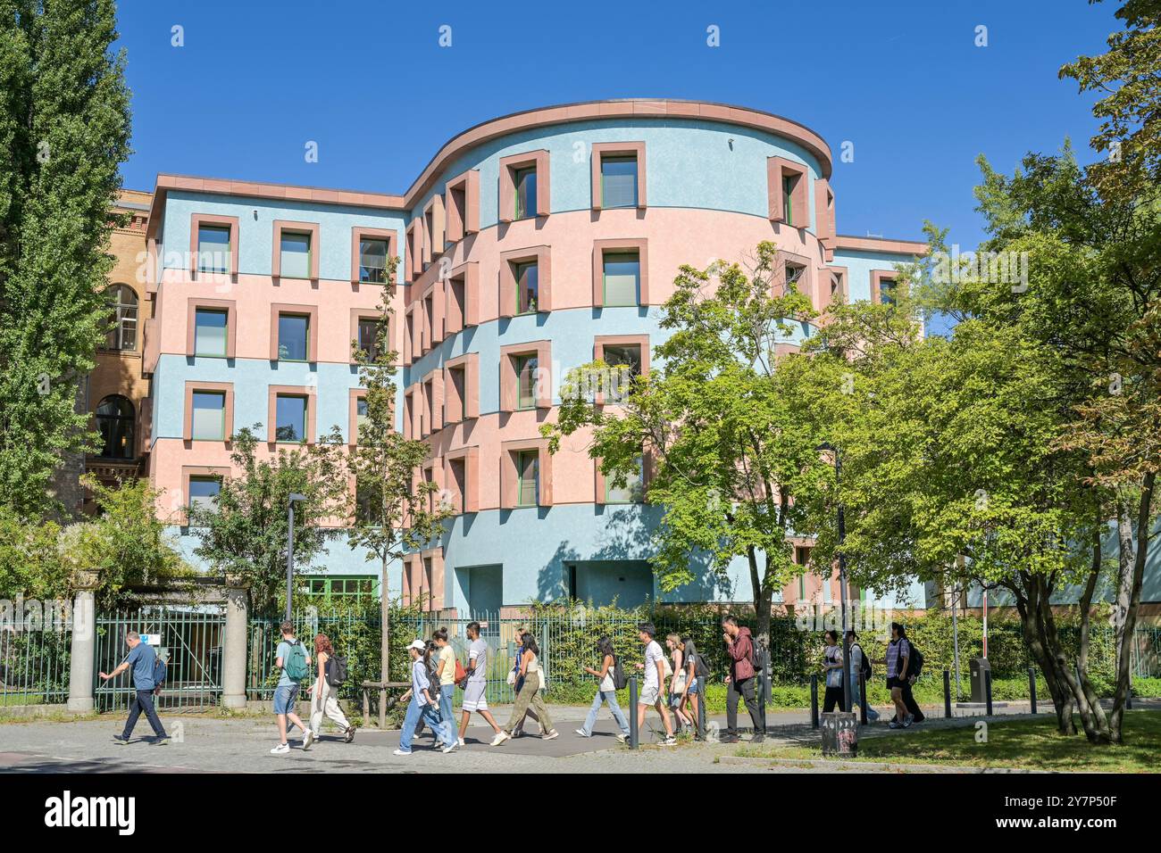Extension to the Social Science Research Center Berlin WZB, architects ...