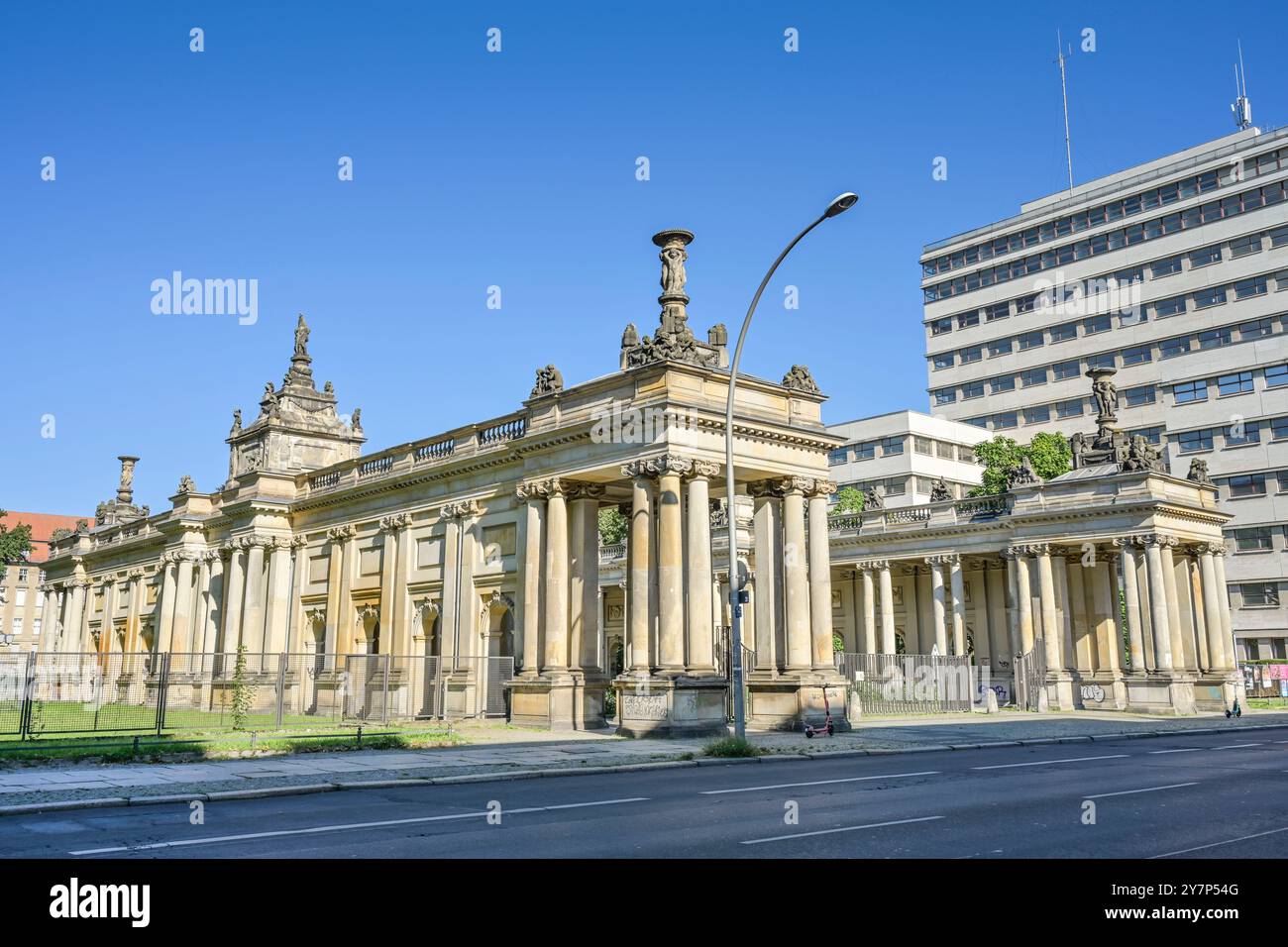 Royal Colonnade, Potsdamer Strasse, Heinrich-von-Kleist-Park ...