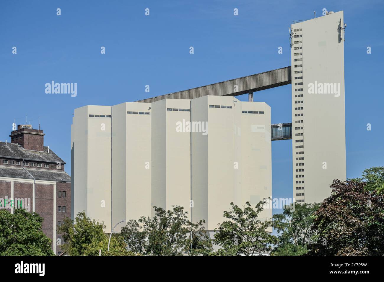 Grain silos, Behala, Westhafen, Moabit, Mitte, Berlin, Germany ...