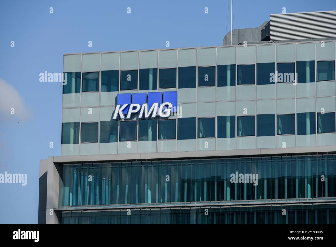 KPMG Wirtschaftsprüfungsgesellschaft, Klingelhöferstrasse, Tiergarten, Mitte, Berlin, Germany ...