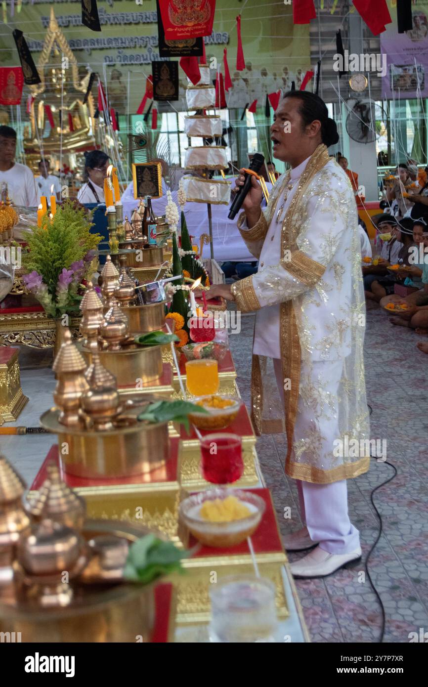 Don Wat Yai festival Stock Photo - Alamy