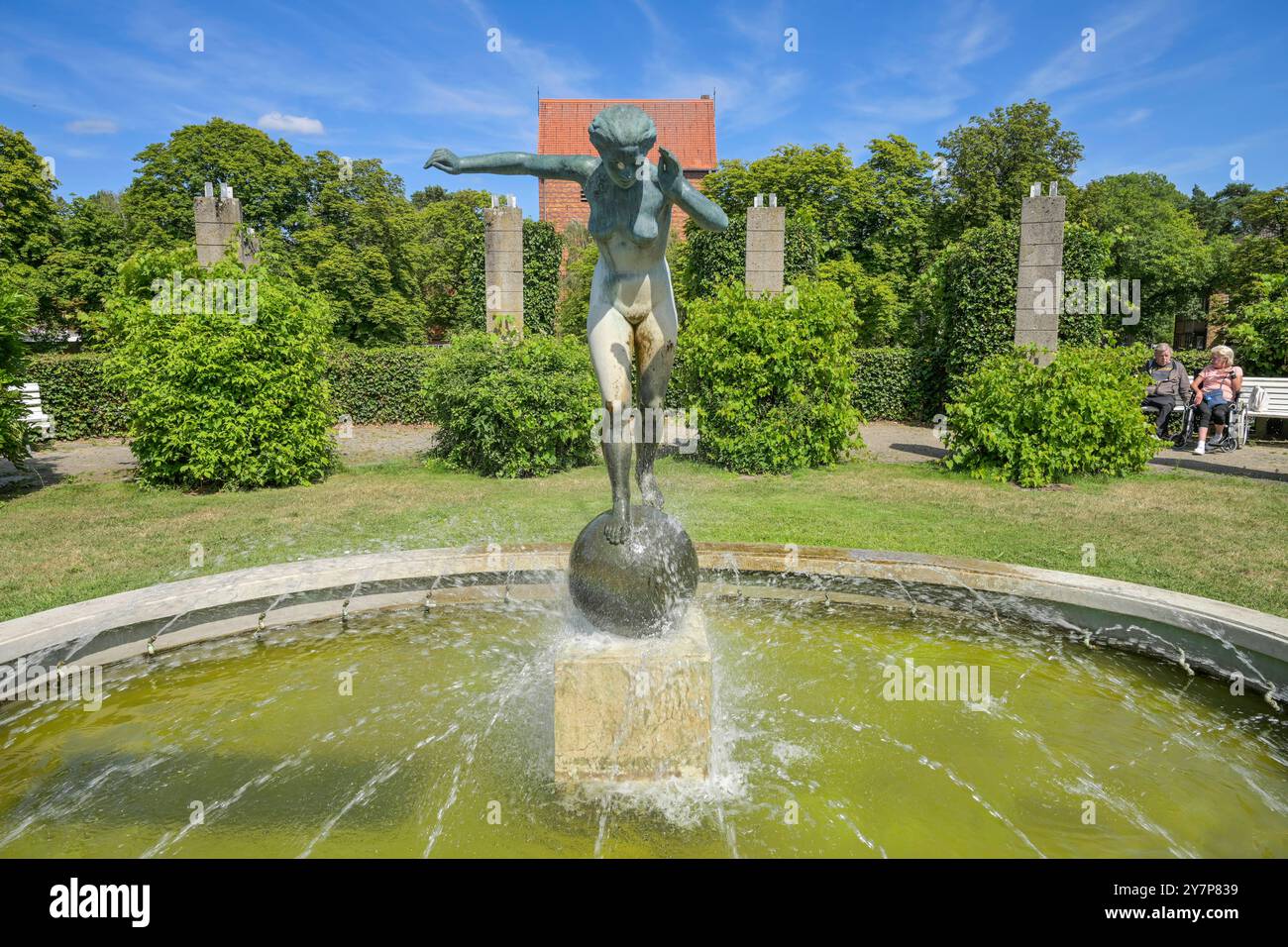 Fountain Ball Runner, Zeltinger Platz, Frohnau, Reinickendorf, Berlin, Germany, Springbrunnen ...