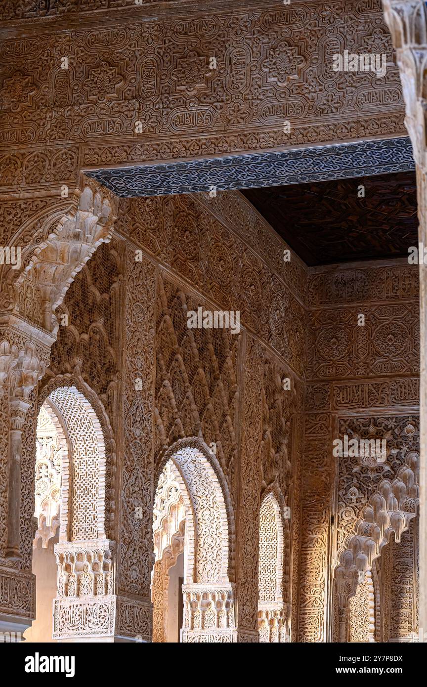 Arcade column arch architecture hi-res stock photography and images - Alamy
