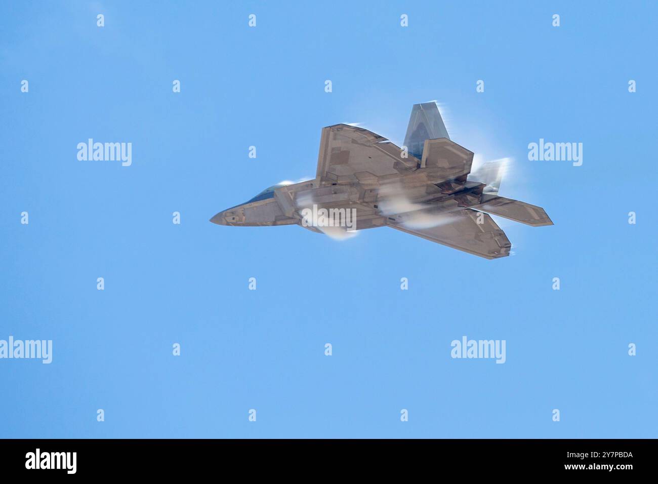 The U.S. Air Force F-22 Raptor Demonstration Team preforms during the ...