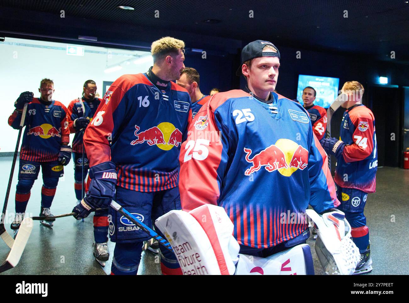 Munich, Germany. 27th Sep, 2024. Simon Wolf, EHC RB Muc 25 in the ...
