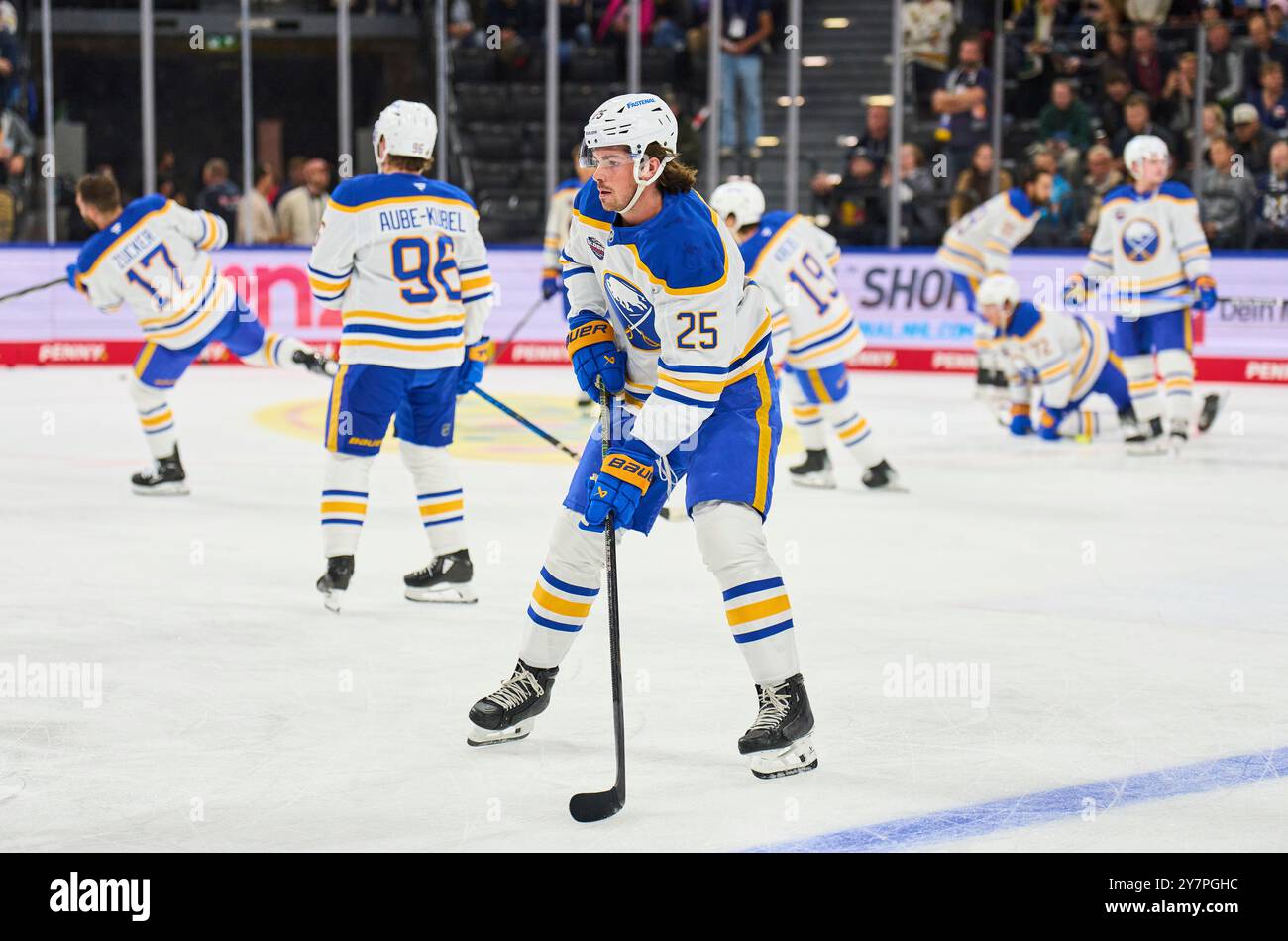 Owen Power, Buffalo Sabres 25 in the friendly match of the Global ...