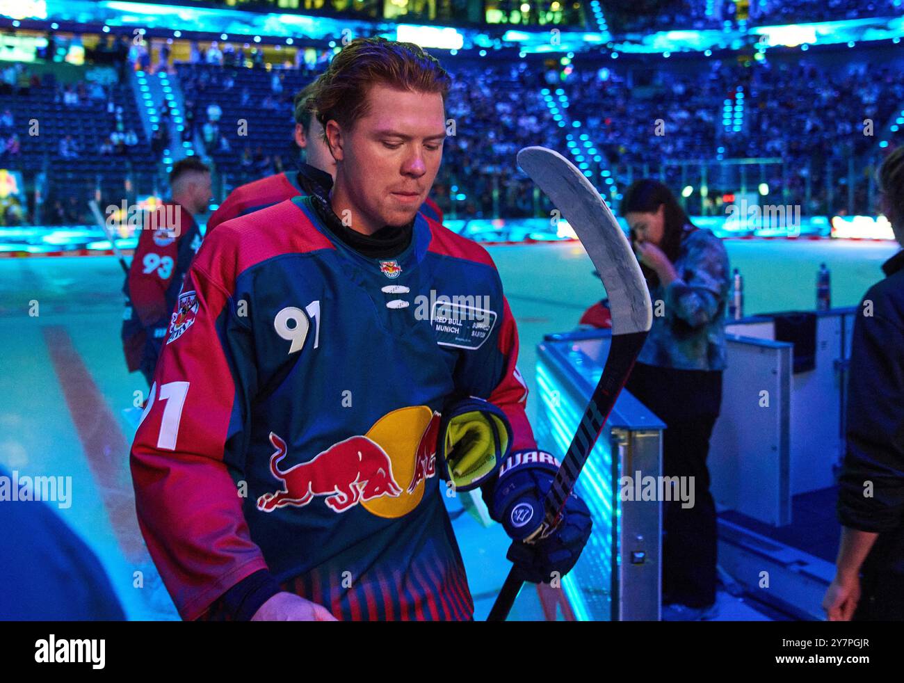 Filip Varejcka, EHC RB Muc 91 in the friendly match of the Global ...