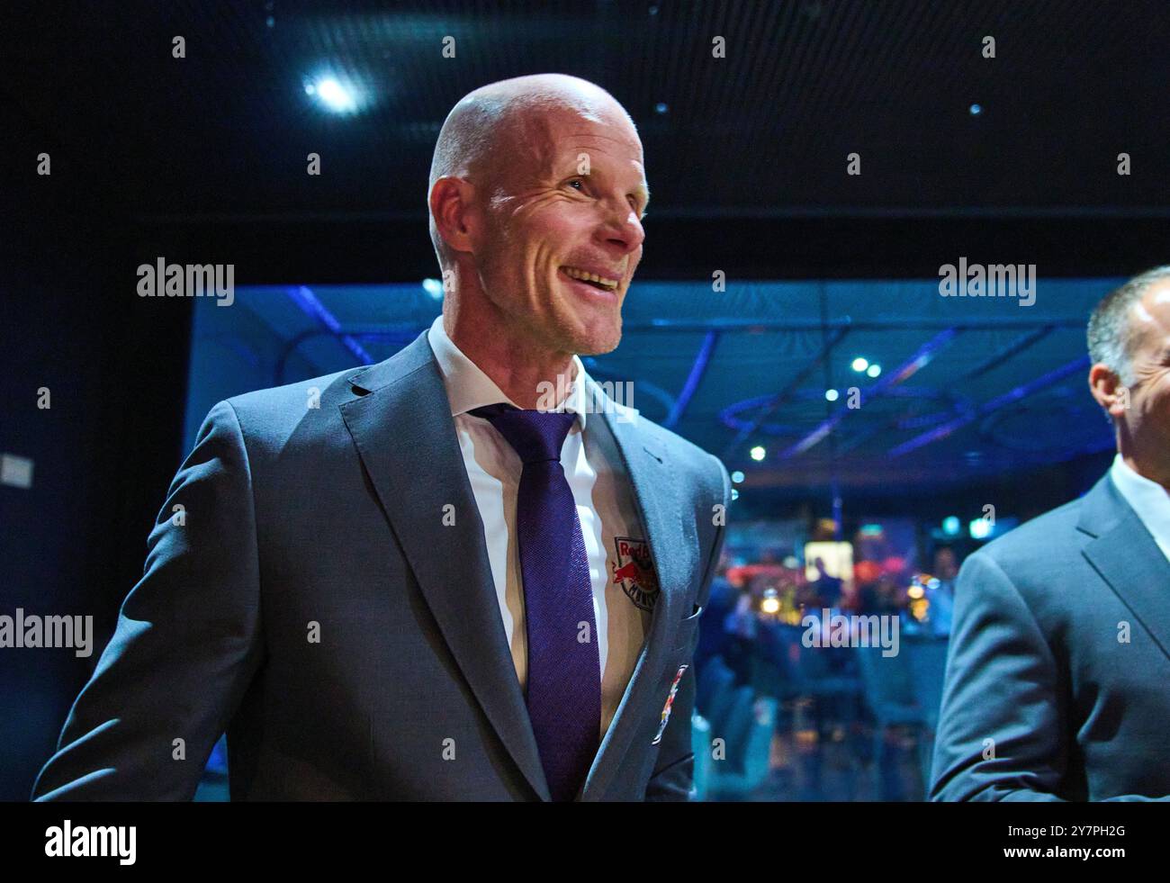 Toni Söderholm, Trainer EHC RB Muc in the friendly match of the Global ...