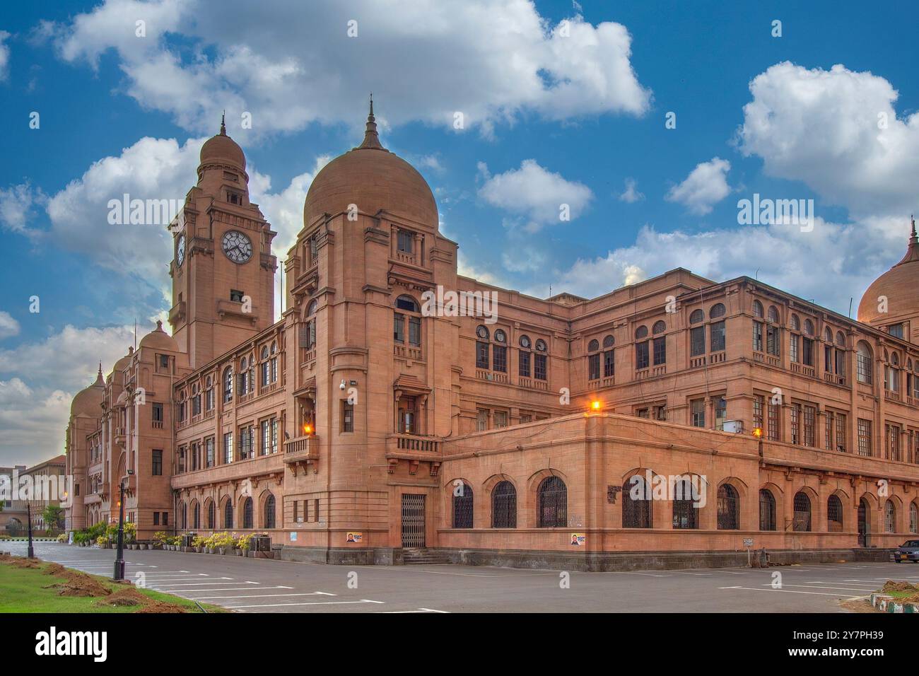 Municipal Corporation KMC Building Picturesque View at M A Jinnah Road ...