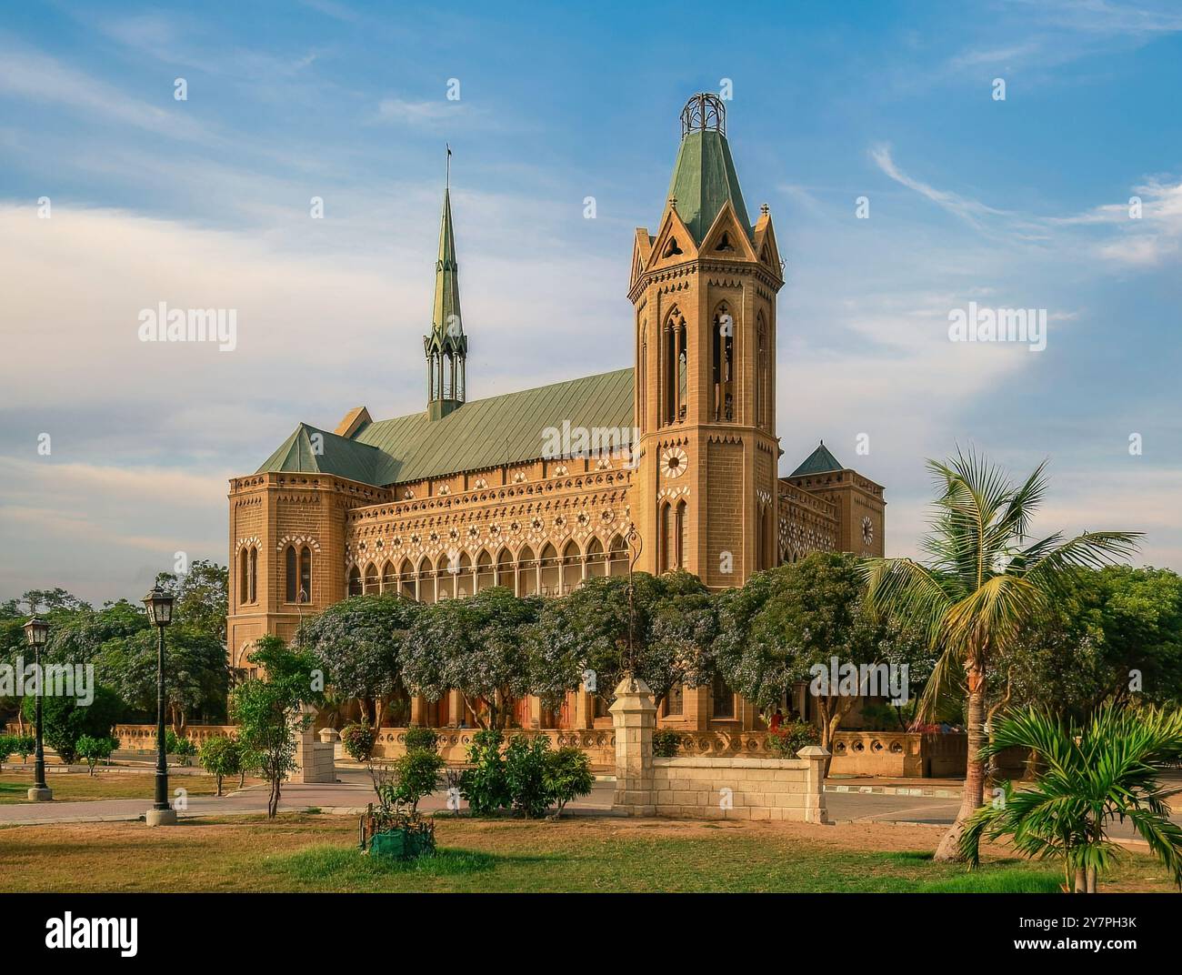 Famous Buildings In Pakistan