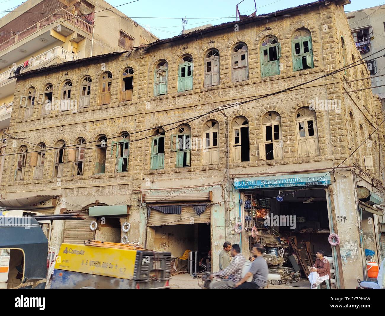 Pakistan city hi-res stock photography and images - Alamy