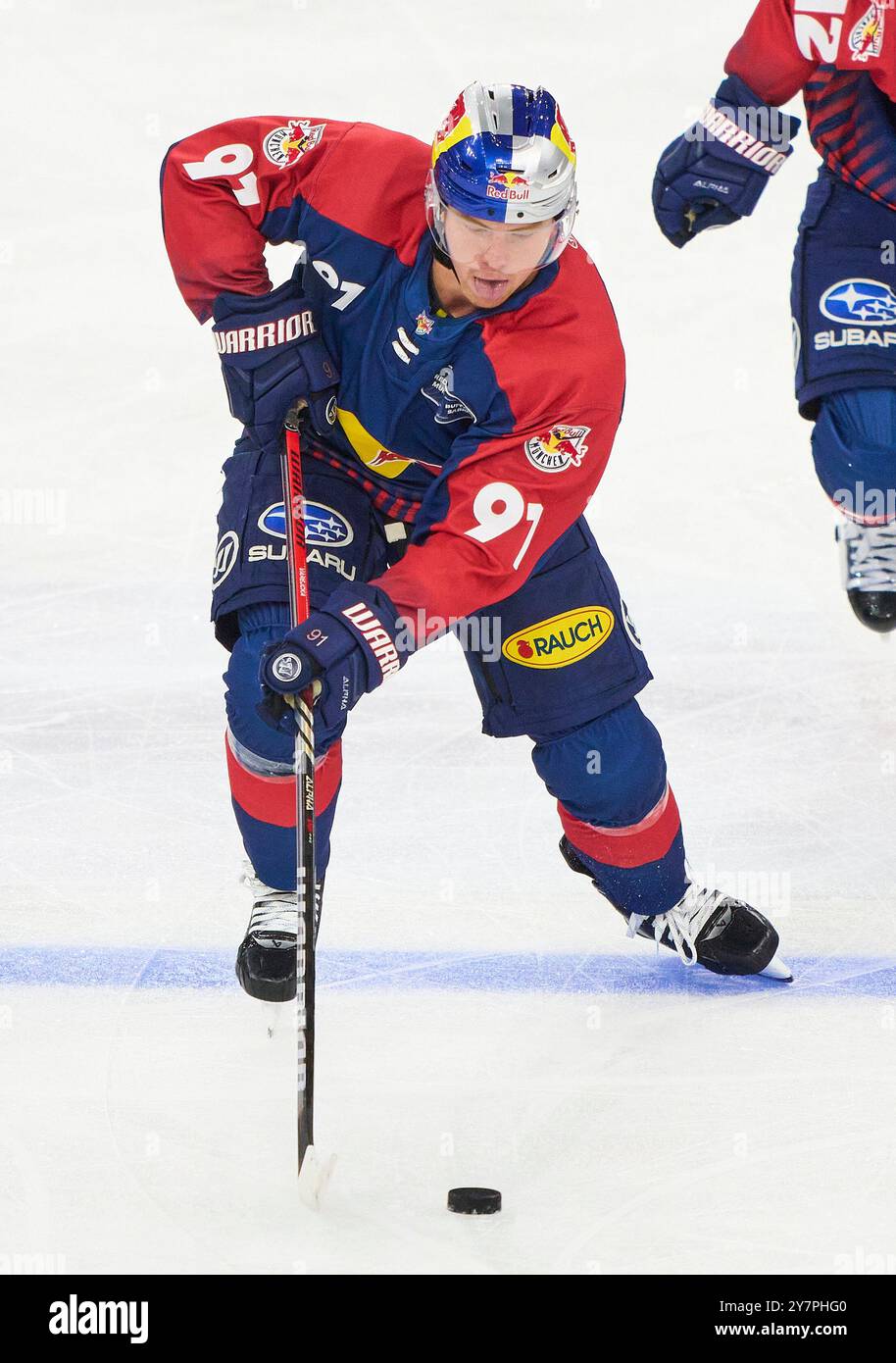 Filip Varejcka, EHC RB Muc 91 in the friendly match of the Global ...