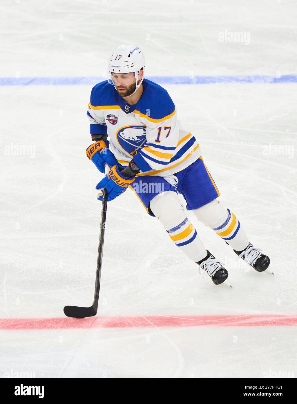 Jason Zucker, Buffalo Sabres 17 in the friendly match of the Global ...