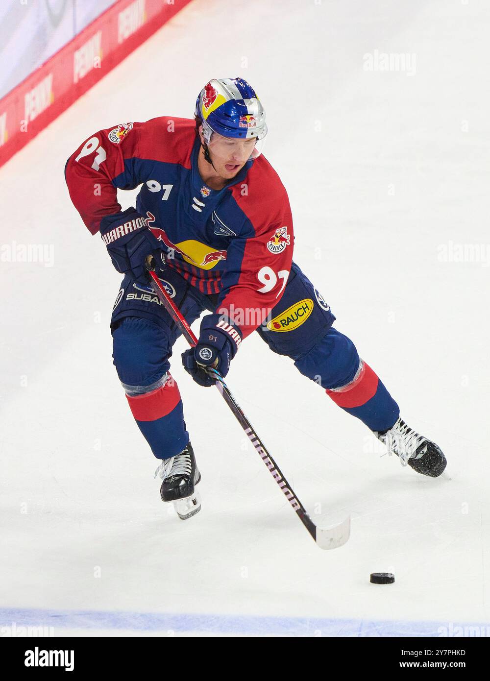 Filip Varejcka, EHC RB Muc 91 in the friendly match of the Global ...
