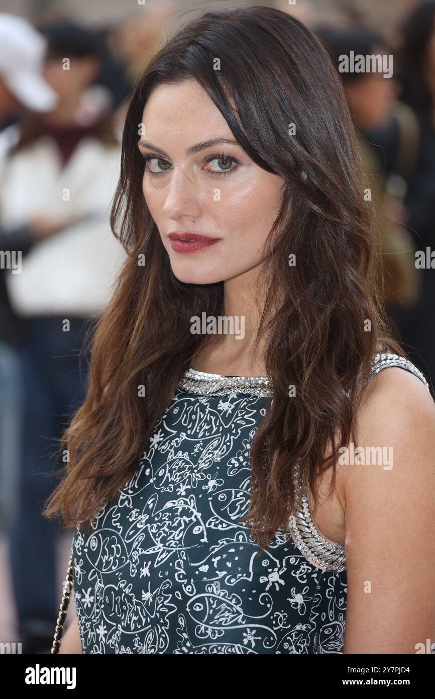 Paris, France. 1 October, 2024. Phoebe Tonkin attends the Chanel Paris ...