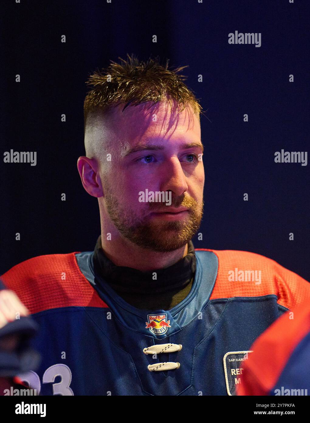 Maximilian KASTNER, EHC RB Muc 93 in the friendly match of the Global ...