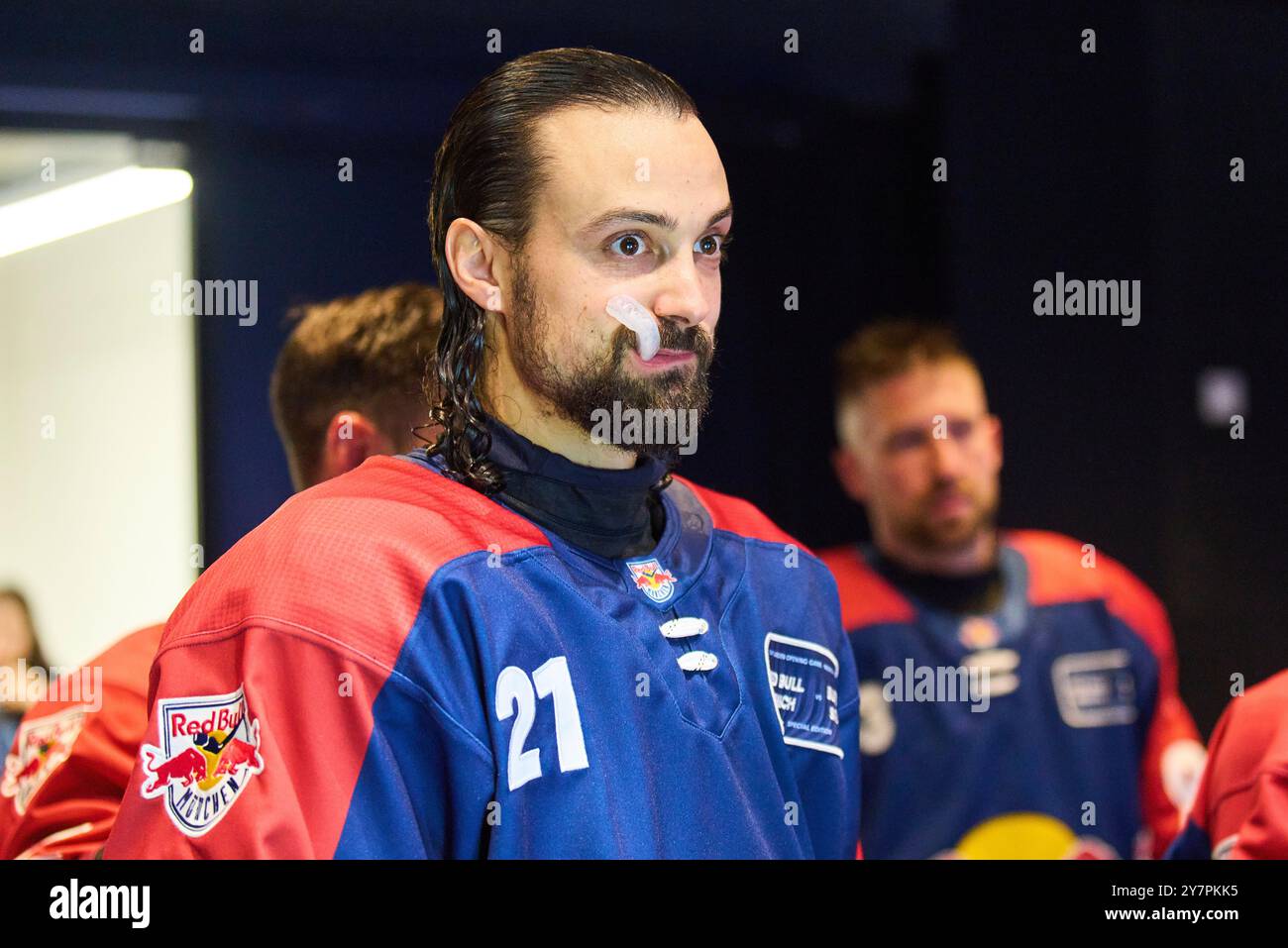 Nicolaus Krämmer, EHC RB Muc 21 in the friendly match of the Global ...