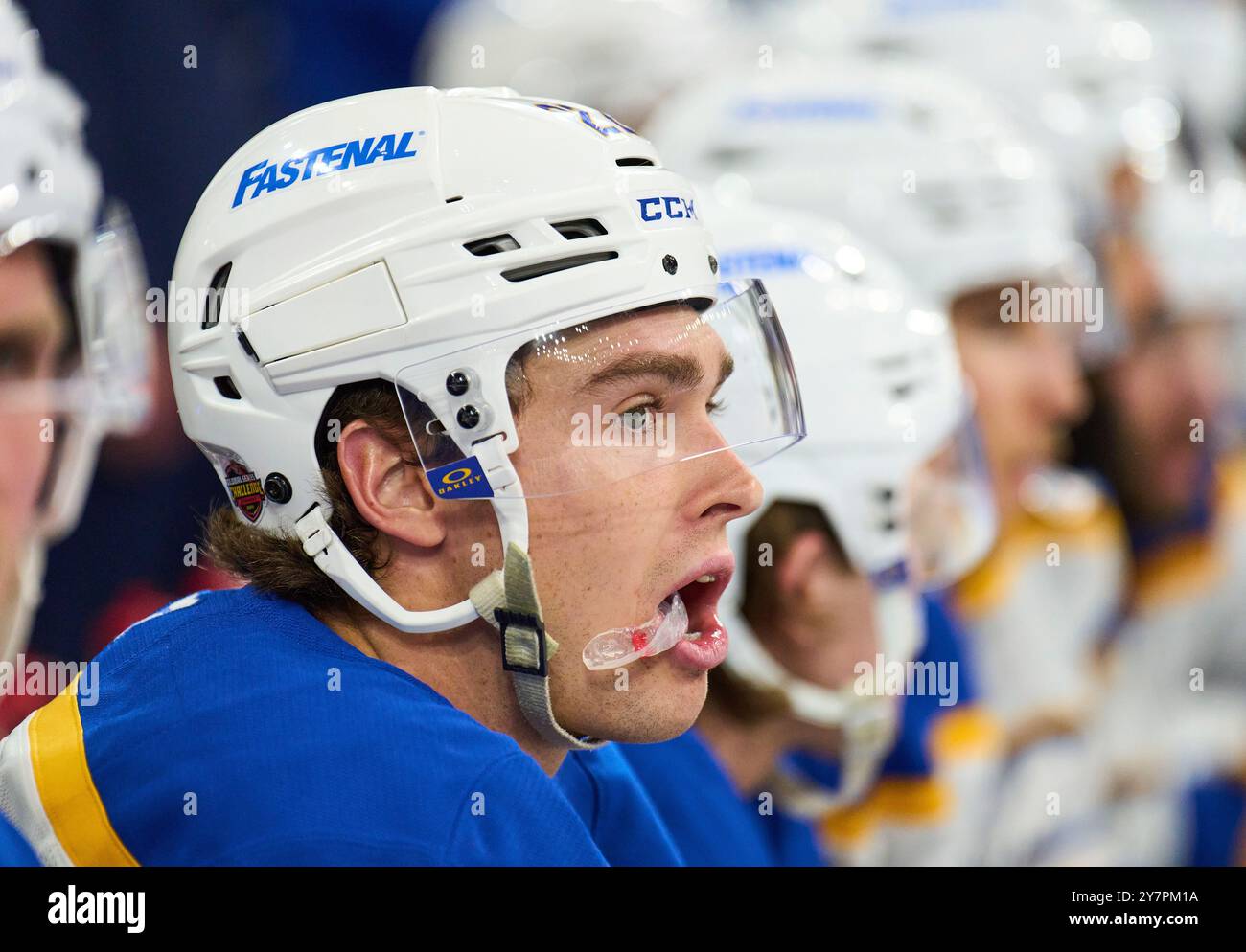 Jack Quinn, Buffalo Sabres 22 in the friendly match of the Global ...