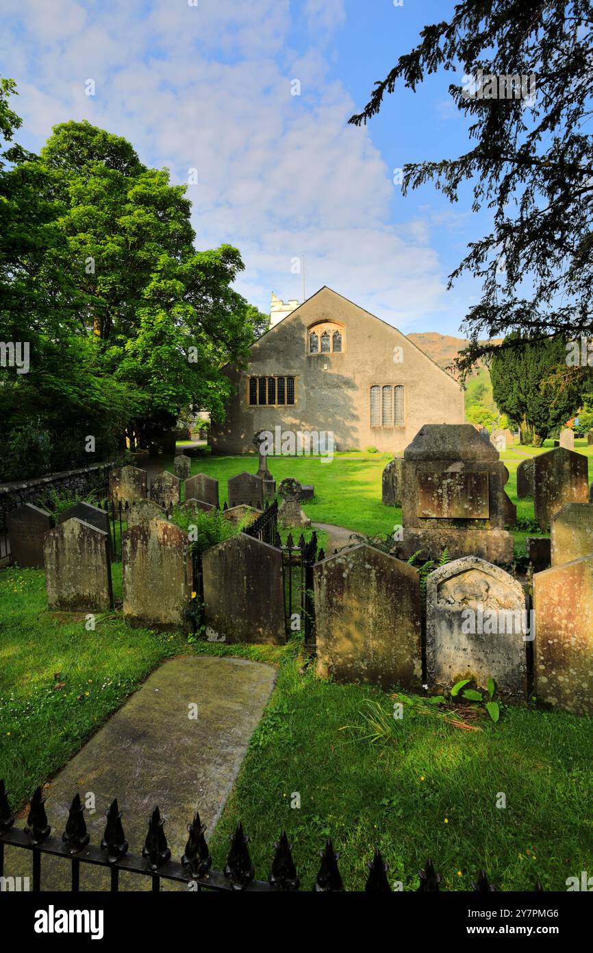 The Wordsworth Graves, St Oswalds church, Grasmere village, Lake ...