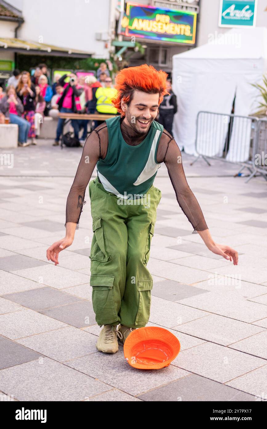 Drag Queen and Drag King act Ghetto Fabulous perform Catwalk Extra at ...