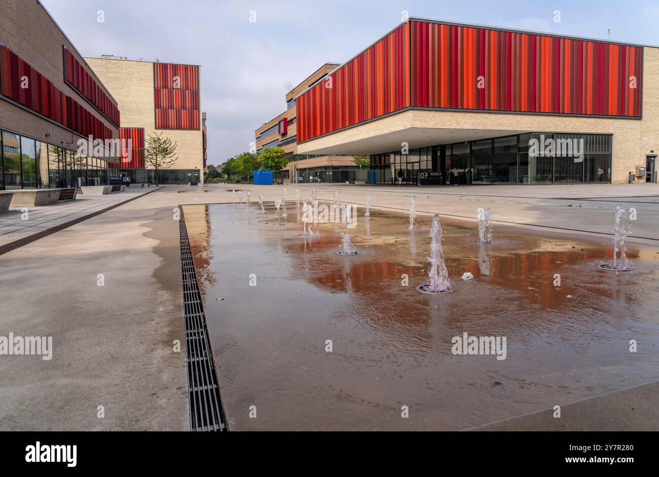 Engineering and applied sciences hi-res stock photography and images ...