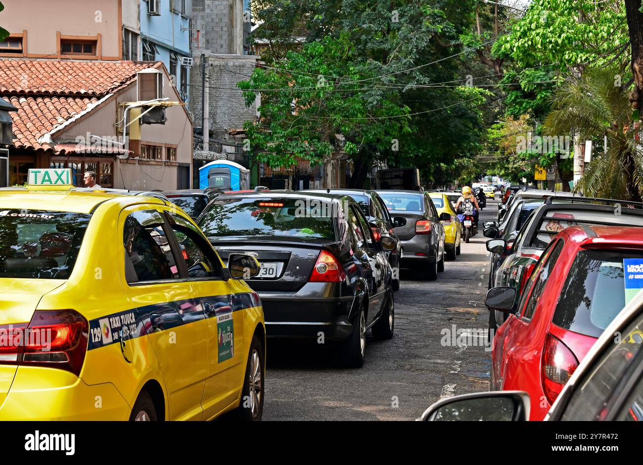 RIO DE JANEIRO, BRAZIL - September 19, 2024: Typical street on Tijuca ...
