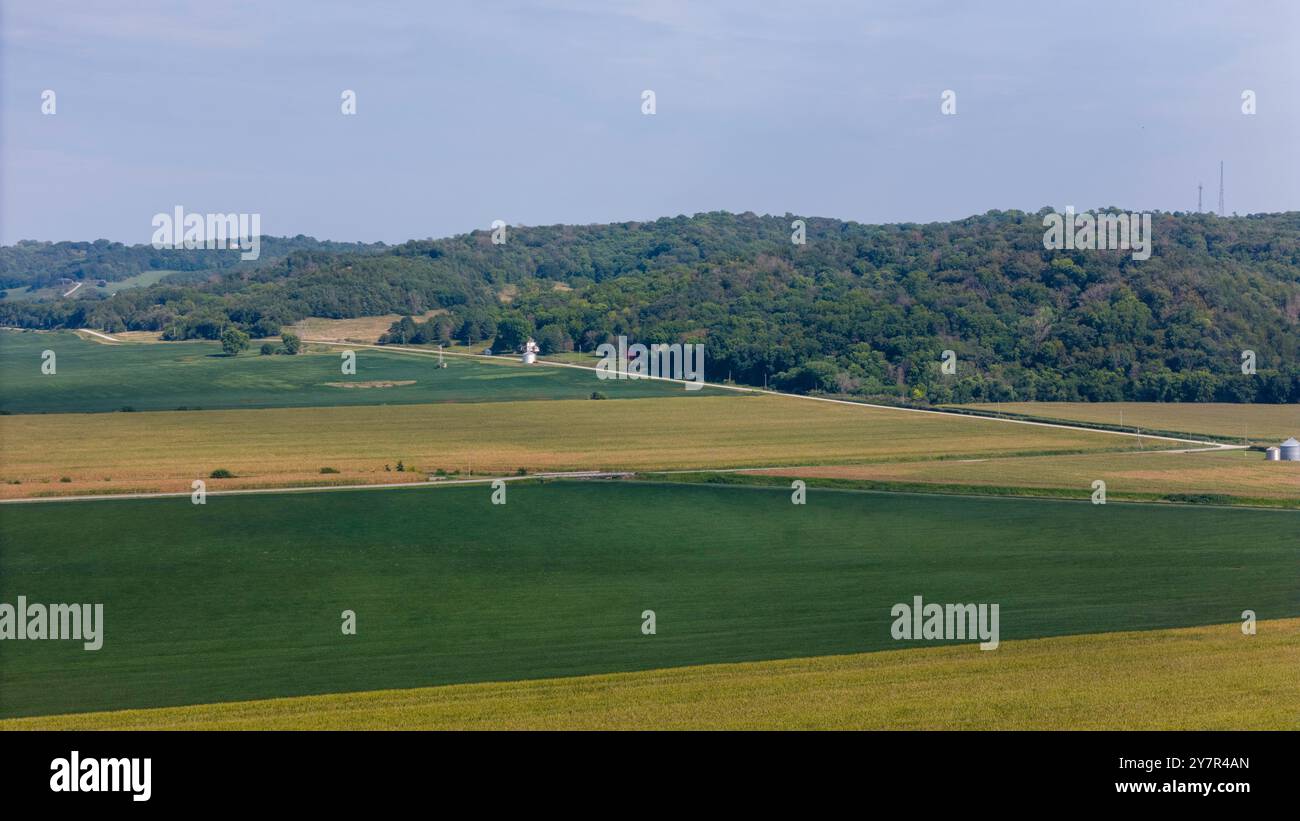 Iowa corn fields hi-res stock photography and images - Alamy
