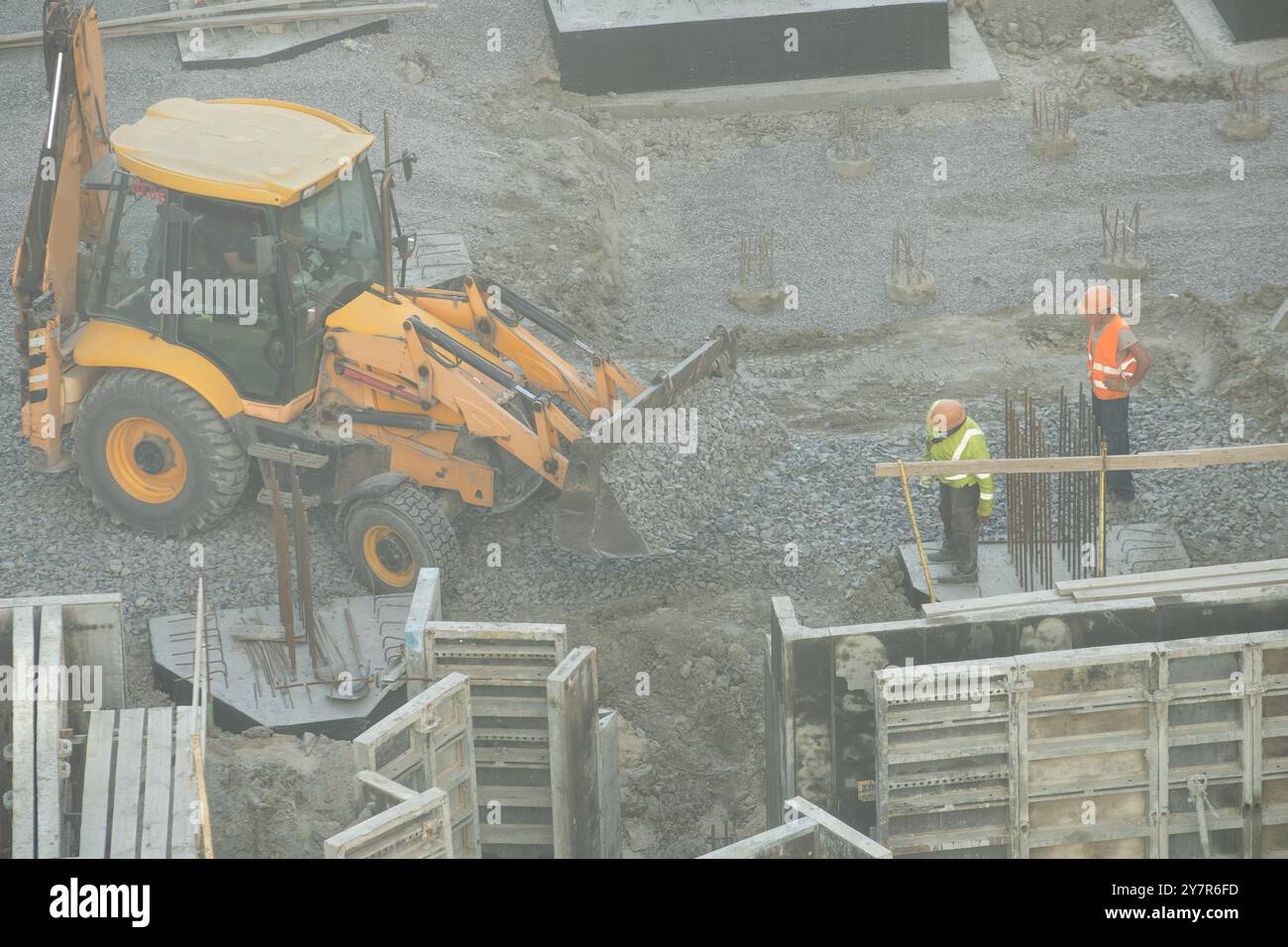 Construction Site, construction machinery, bulldozer, excavation ...
