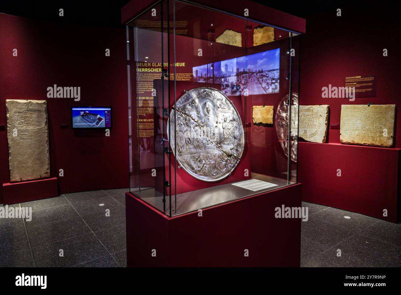 01 October 2024, North Rhine-Westphalia, Xanten: The Missorium of ...