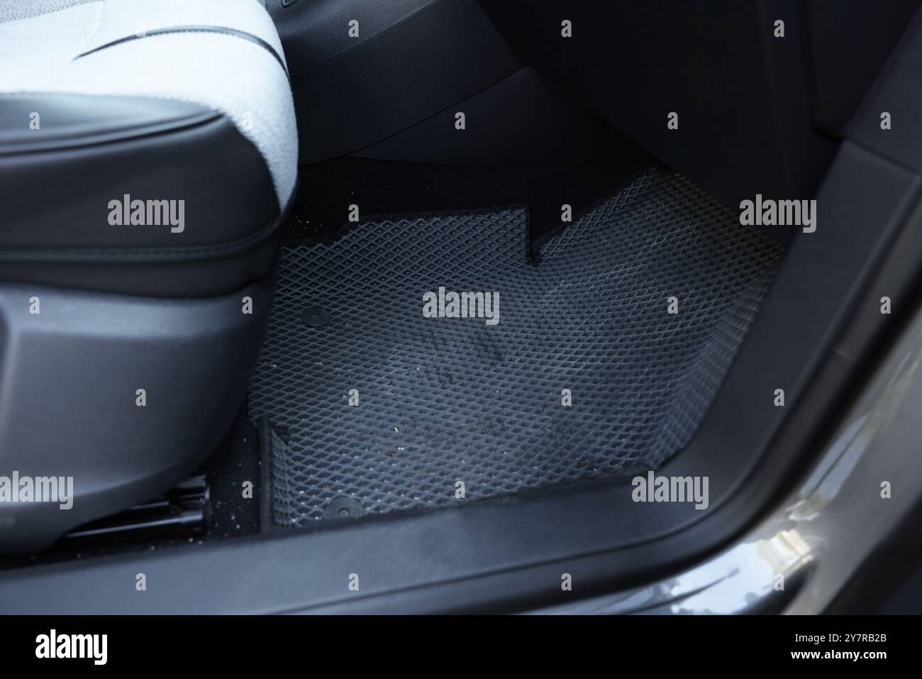 Floor mat insulation hi-res stock photography and images - Alamy