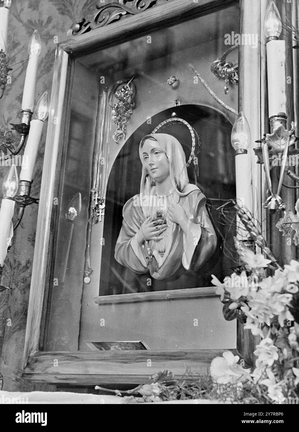 THE BLEEDING MADONNA OF PORTO EMPEDOCLE. SICILY 22.2.54. An ...