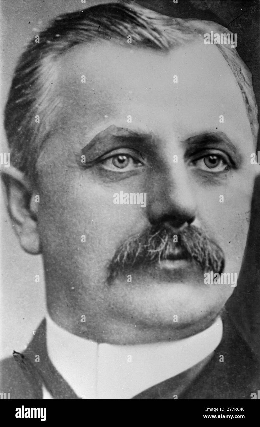 Frank Winfield Woolworth (1852 – 1919) American entrepreneur and ...