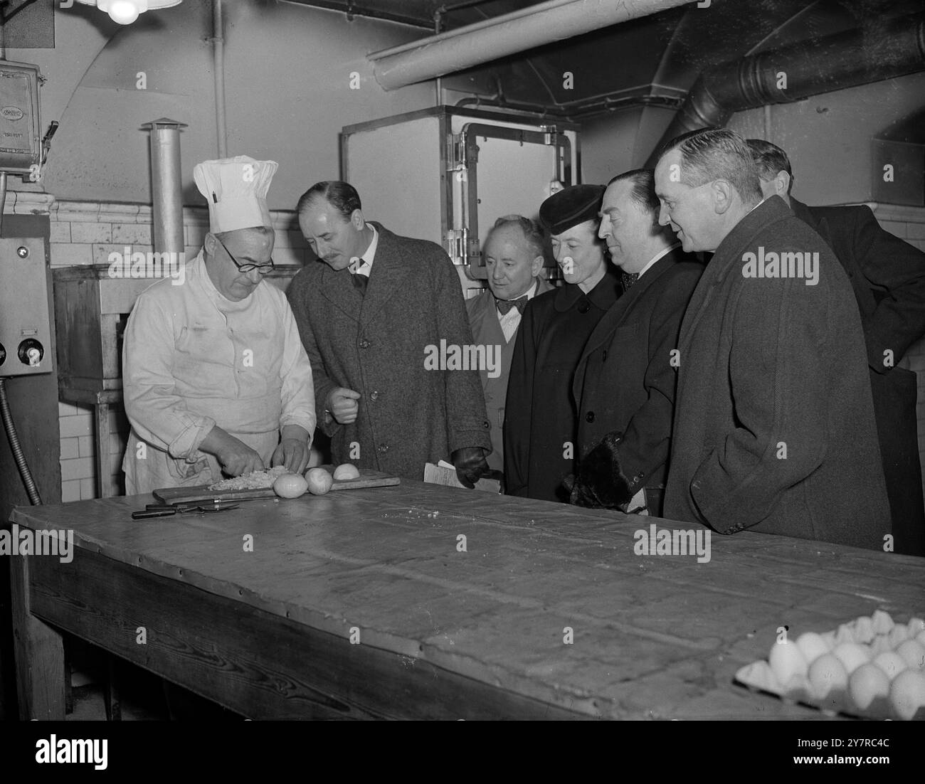 M.P.S TEST RAILWAY CUISINE 17.2.54. Twenty M.P.'s had a half day out ...