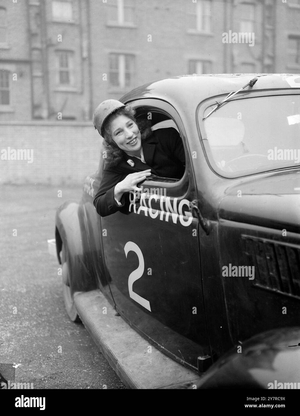 STOCK-CAR RACING DRIVERS MEET 14.2.54. Despite the opposition of the ...