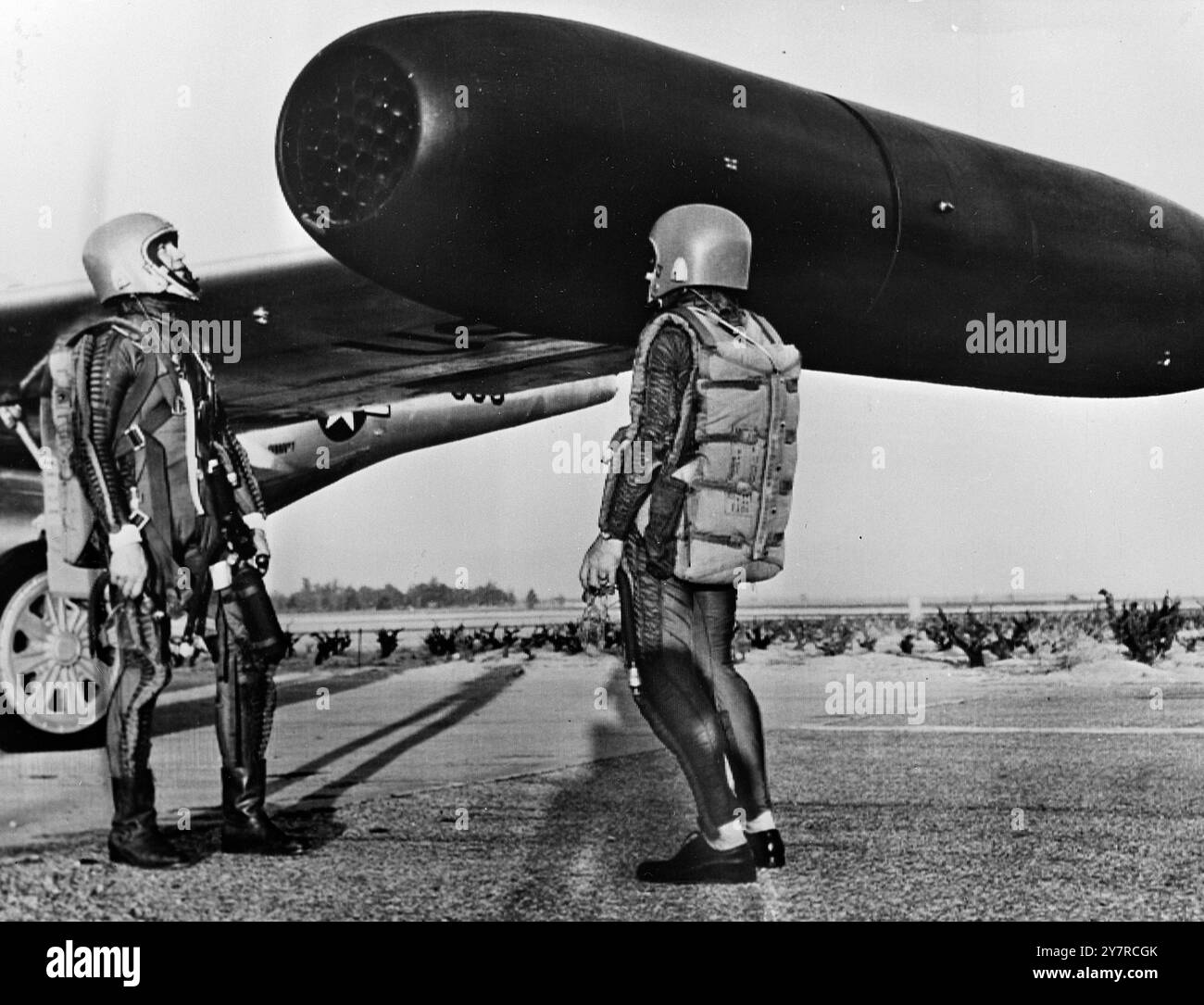 TEST PILOTS ADOPT 'SPACE MAN' SUITS 12.2.54 Test pilots manning America ...
