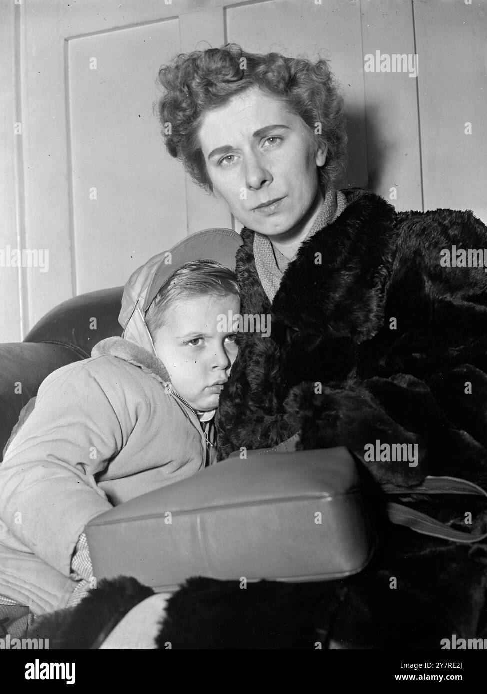 MRS HILLERS AND SON. 21.1. 54 FIRST PICTURE. The case to decide the ...