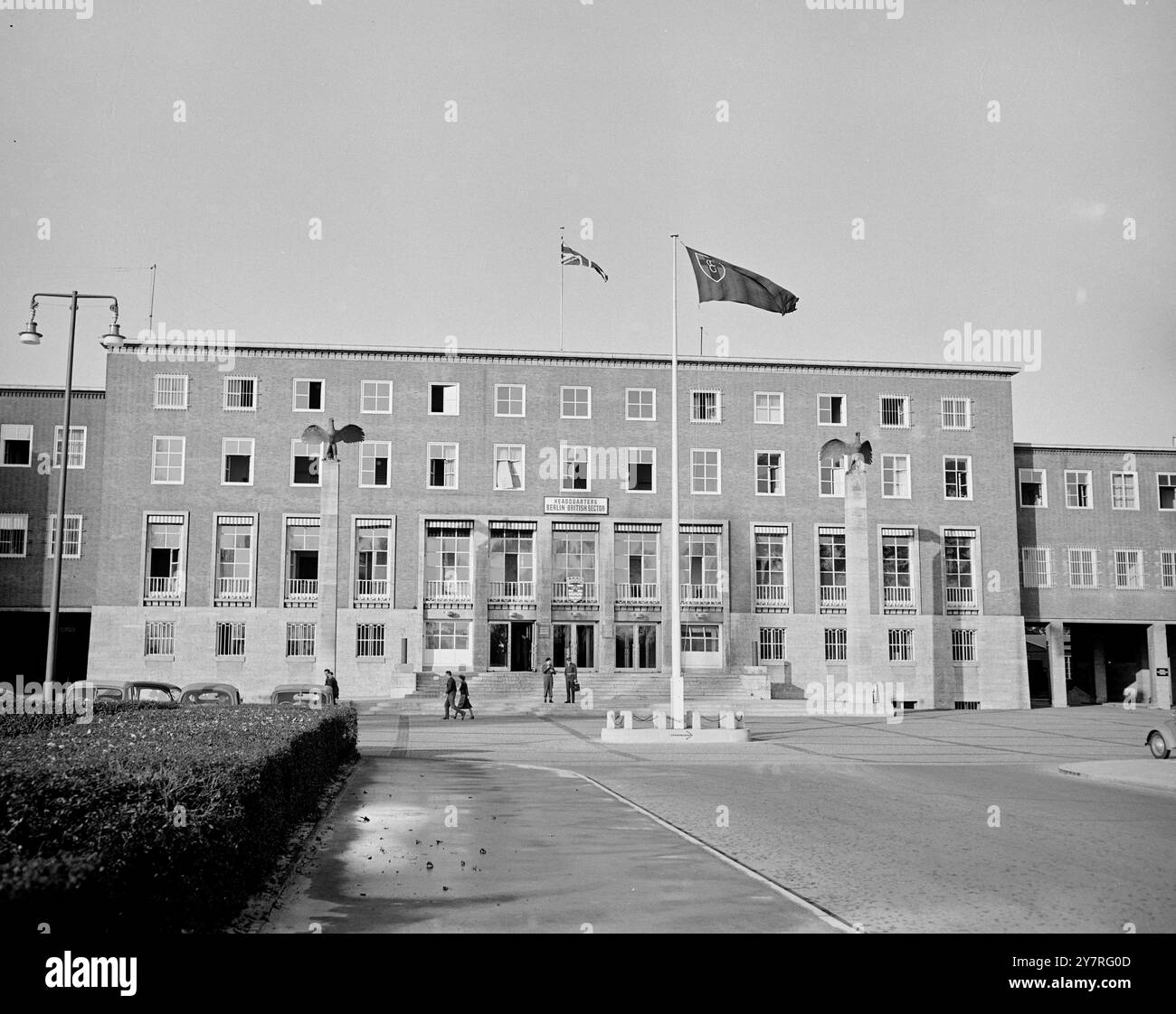 Where the big four may stay in Berlin. The main building of the British ...