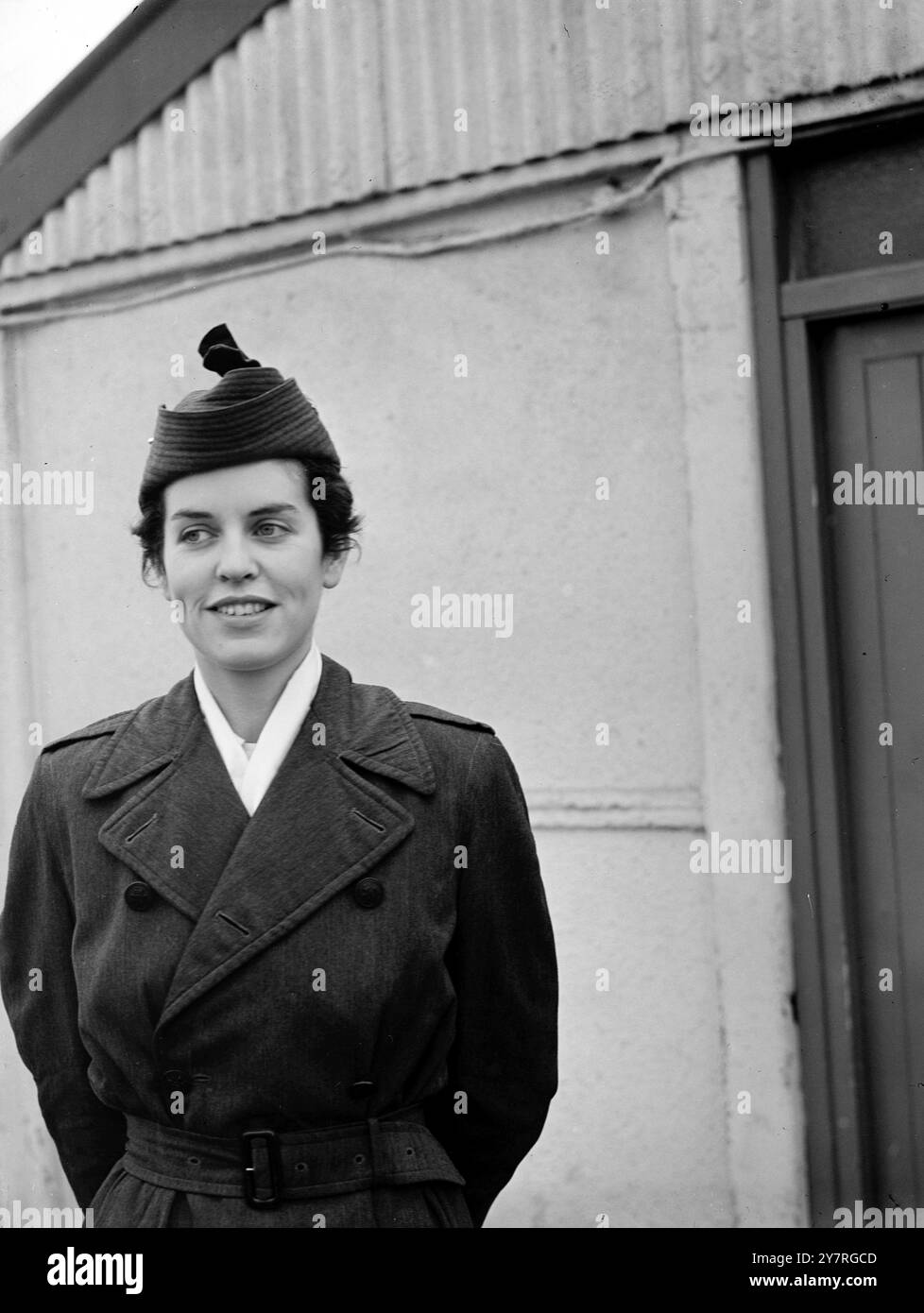 Air girl flies to her wedding. On 25.11.53, Miss Gillian Norris, a B.E ...