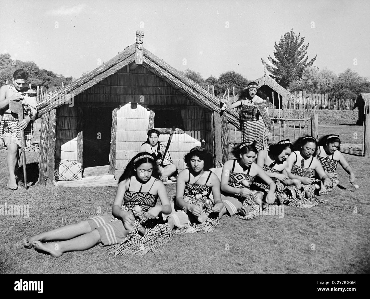 Flax poi hi-res stock photography and images - Alamy