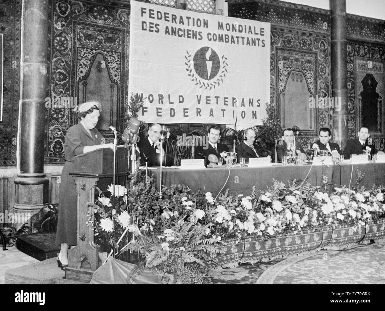 Queen Juliana opens war veterans' congress. On November 17, 1953, Queen ...