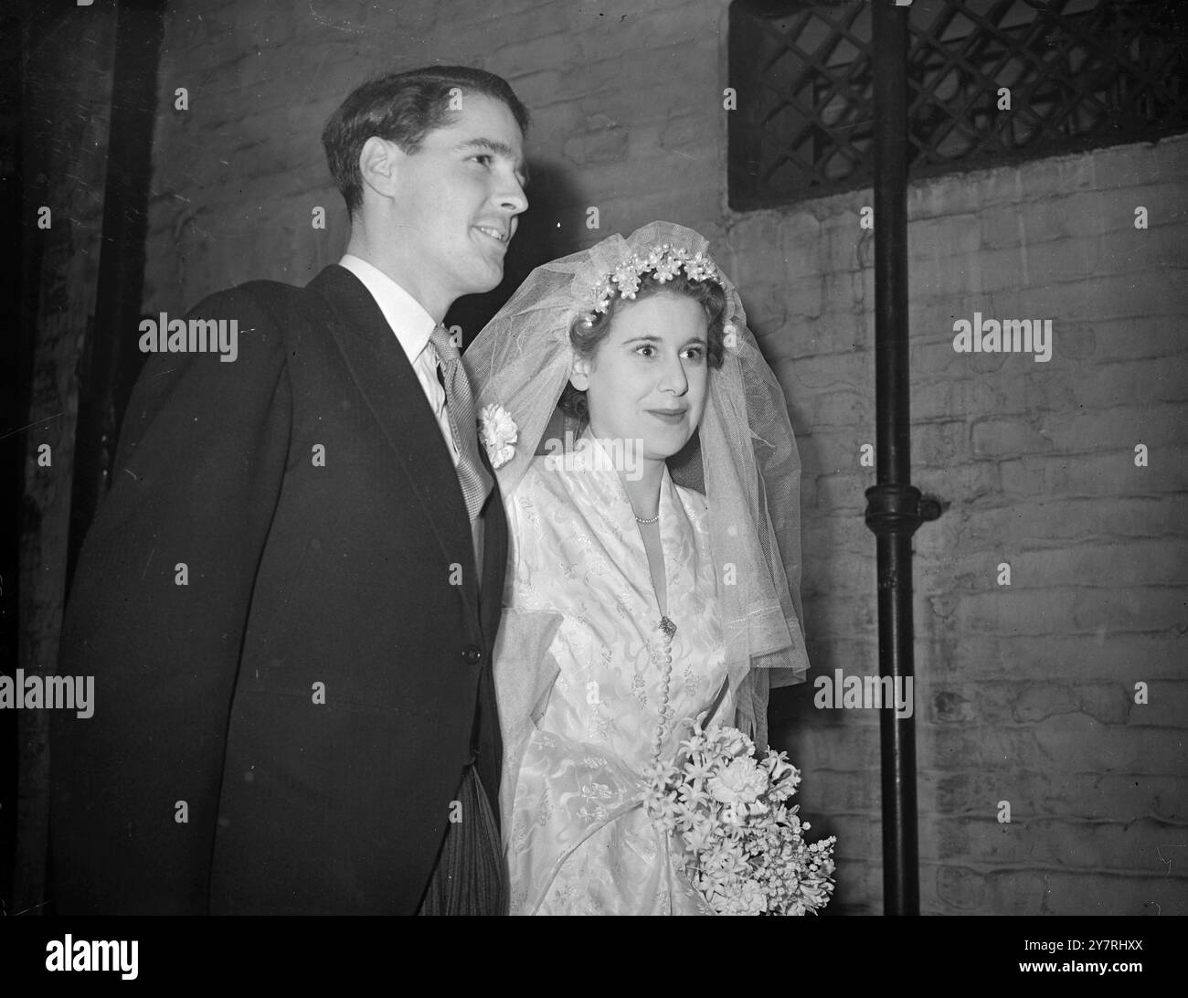 ADMIRAL'S DAUGHTER DESIGNED HER OWN WEDDING GOWNWearing a gown of white ...